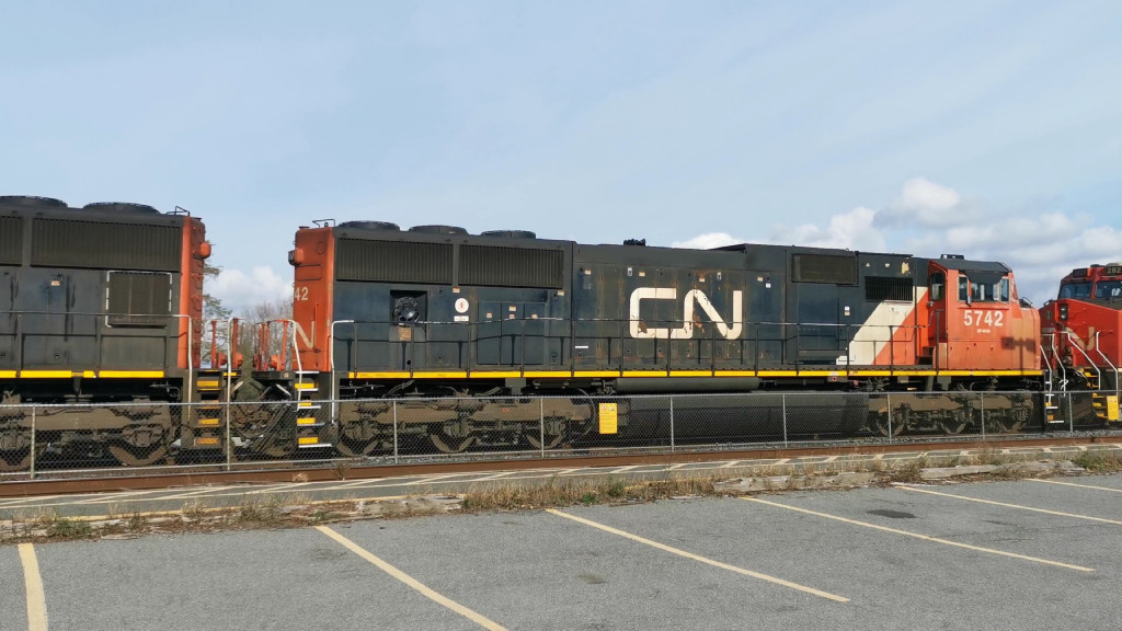 CN 5742